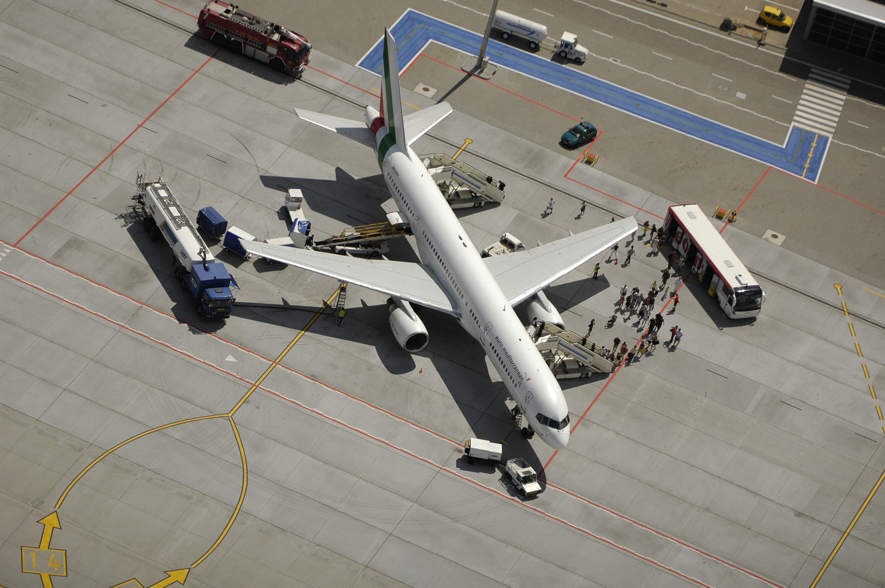 Extension of apron at the Poznan-Lawica Airport | www.skanska.hu